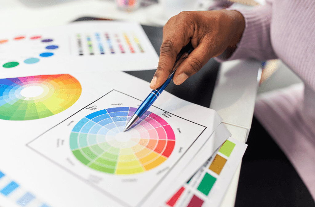 Qué es el Círculo Cromático y Cómo Aplicarlo en el Diseño – Soluciones ...